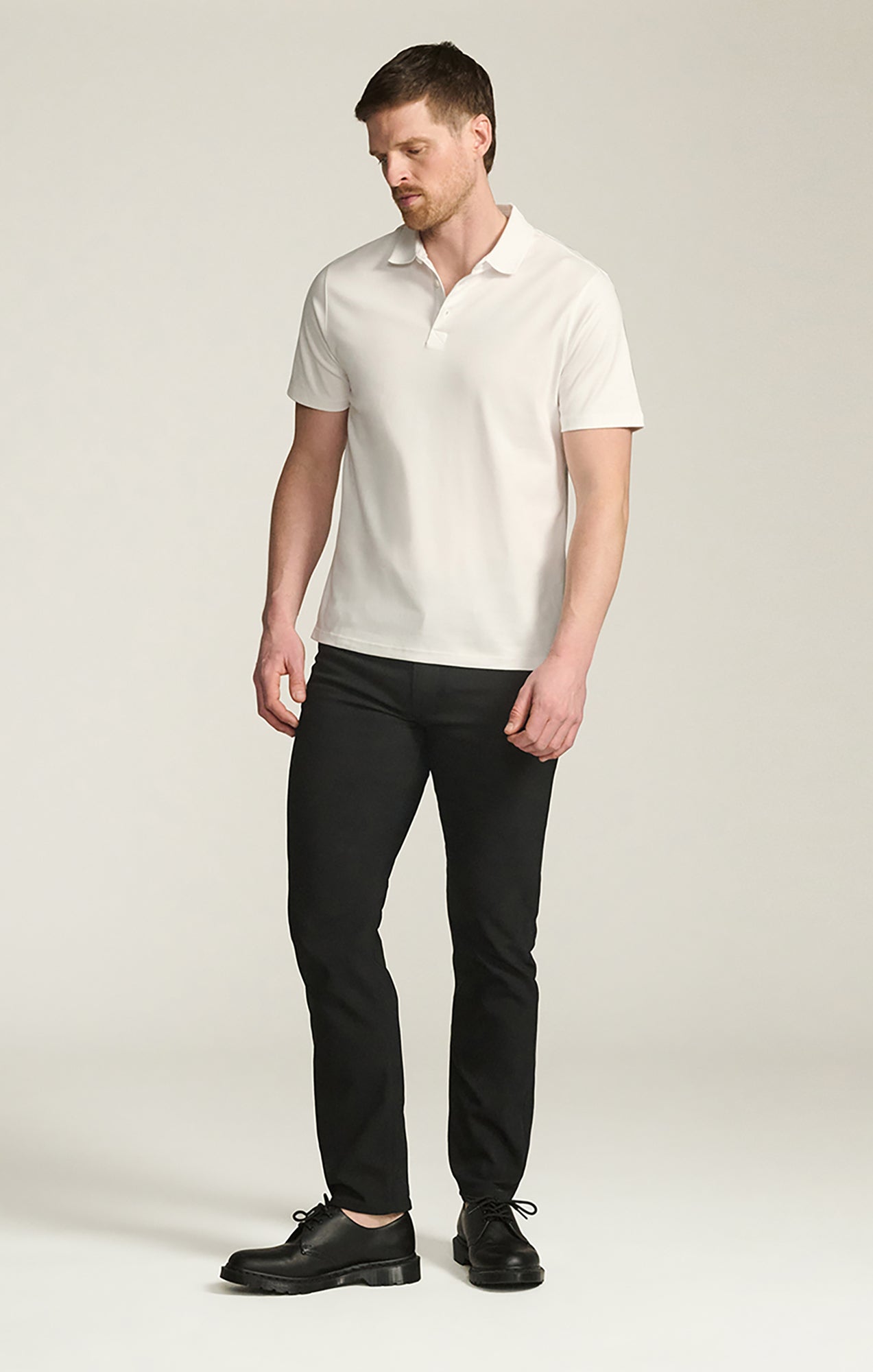 34 Heritage Men's Straight Leg Commuter Pants in Black